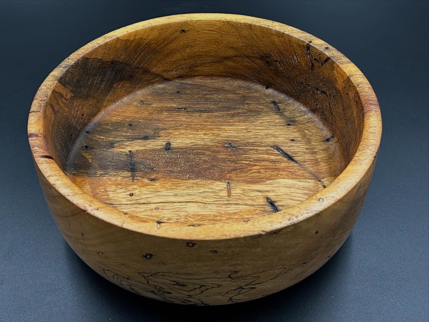 Bowl in Spalted Tamarind – Cook Woods